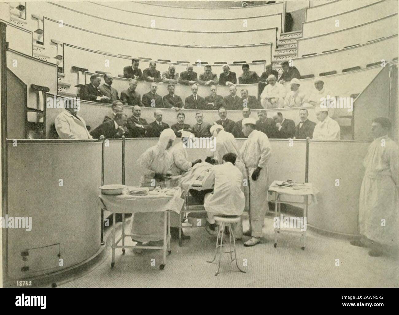 Surgical amphitheater hi-res stock photography and images - Alamy
