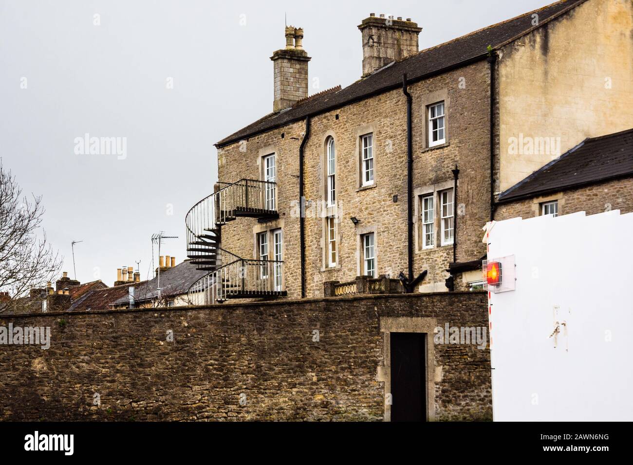 3 storey building hi-res stock photography and images - Alamy