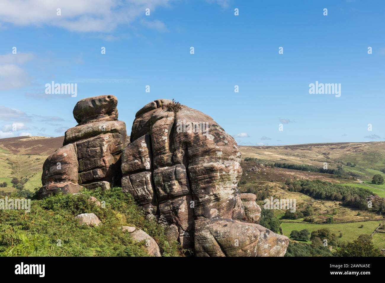 Gritstone rock formations on Hen Cloud, The Roaches, Peak District ...