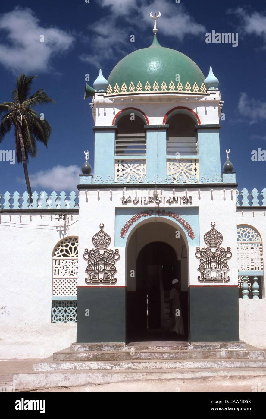 Swahili architecture mosque hi-res stock photography and images - Alamy