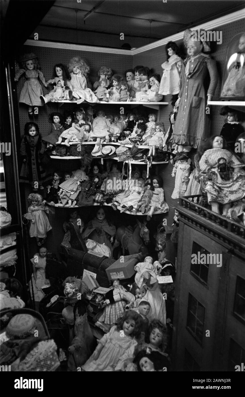 Caledonian market hi-res stock photography and images - Alamy
