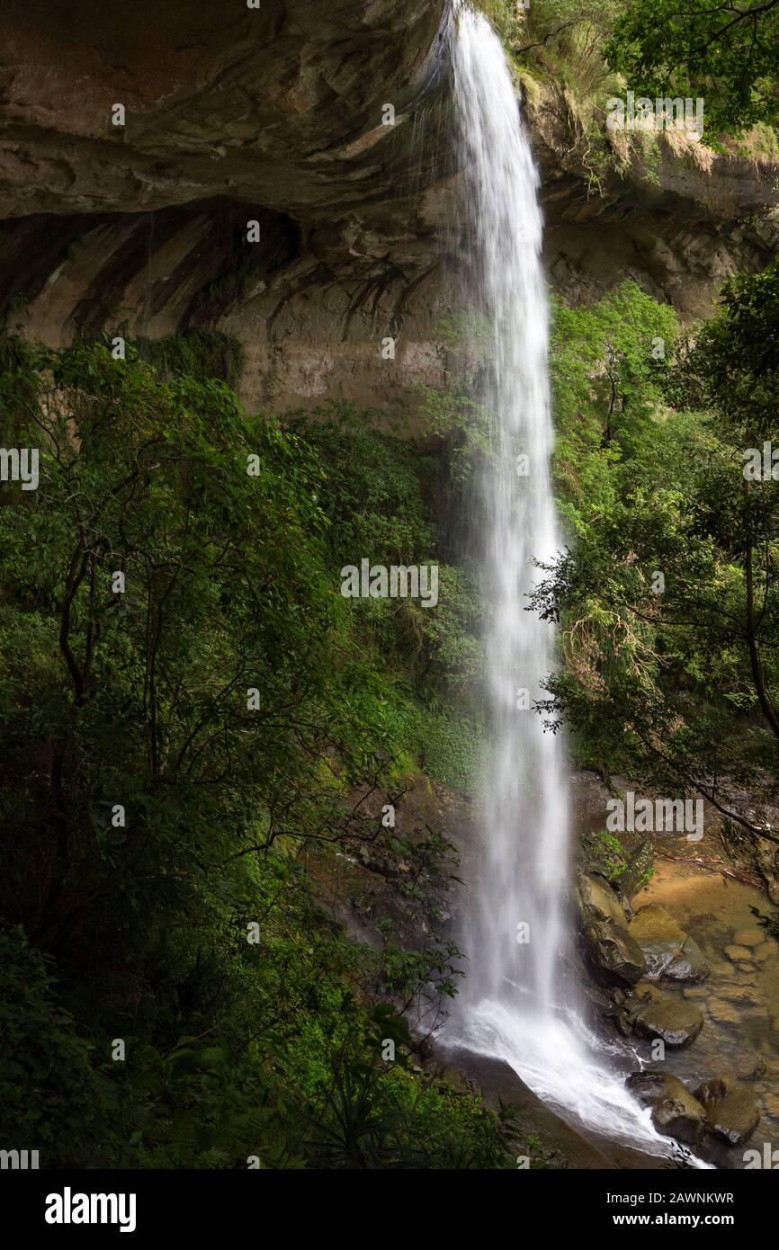 Waterfall trail hi-res stock photography and images - Alamy