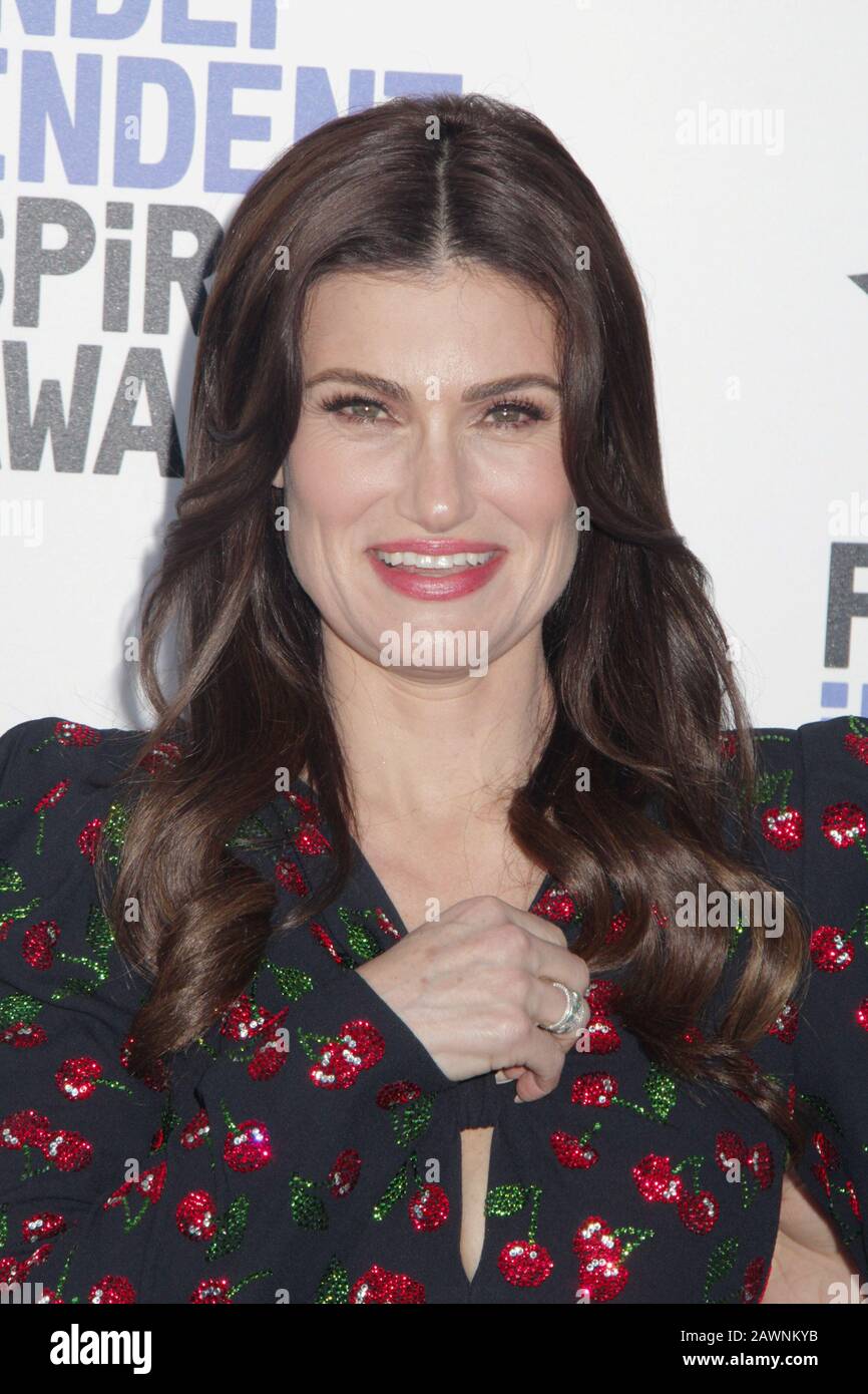 Idina Menzel 02/08/2020 2020 Film Independent Spirit Awards held at the ...