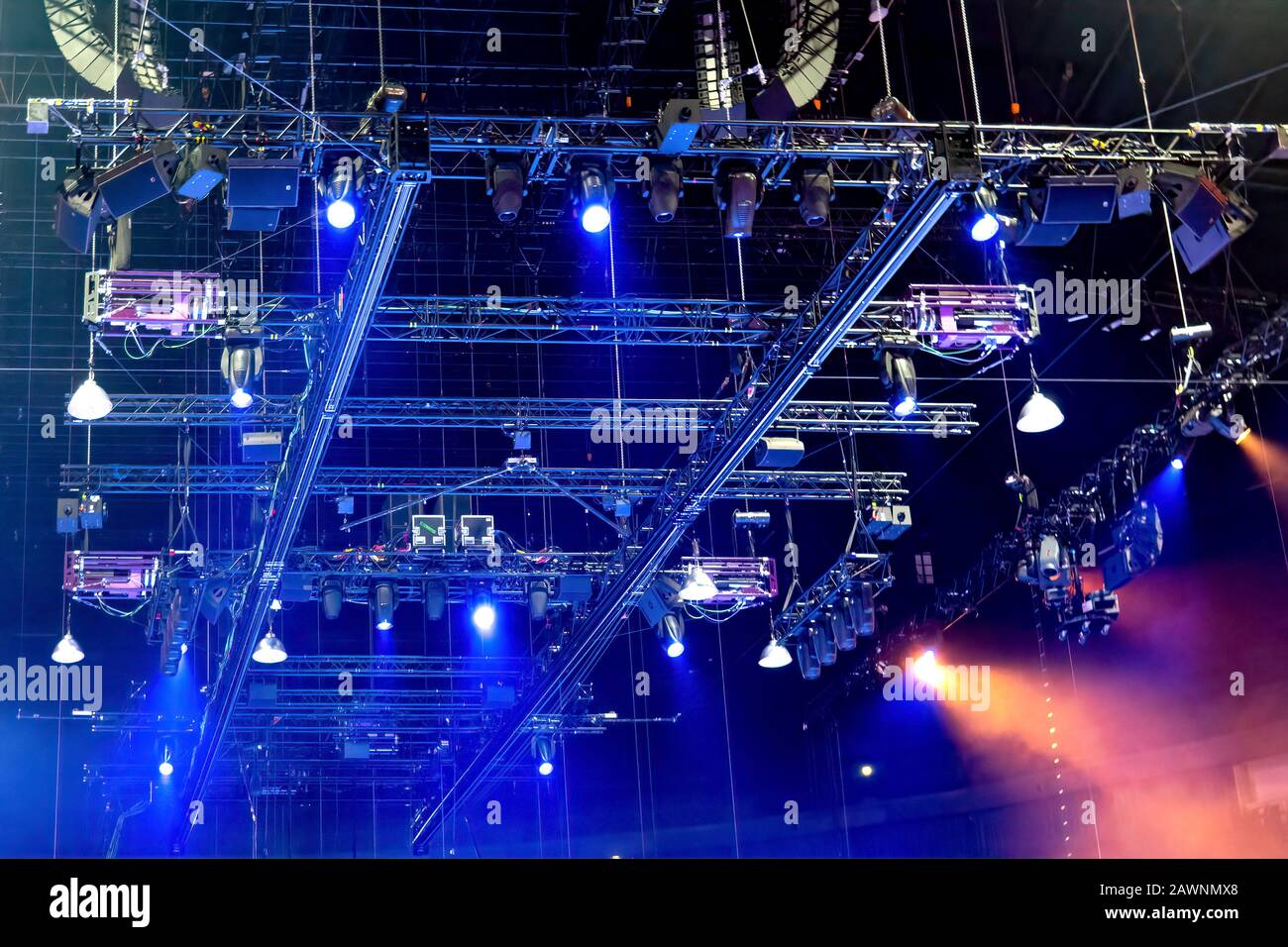 Stage construction with trusses, loudspeakers and stage lighting Stock ...