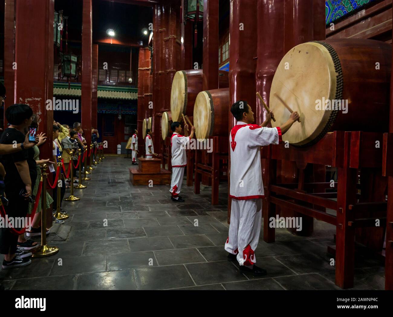 Beating drums hi-res stock photography and images - Alamy