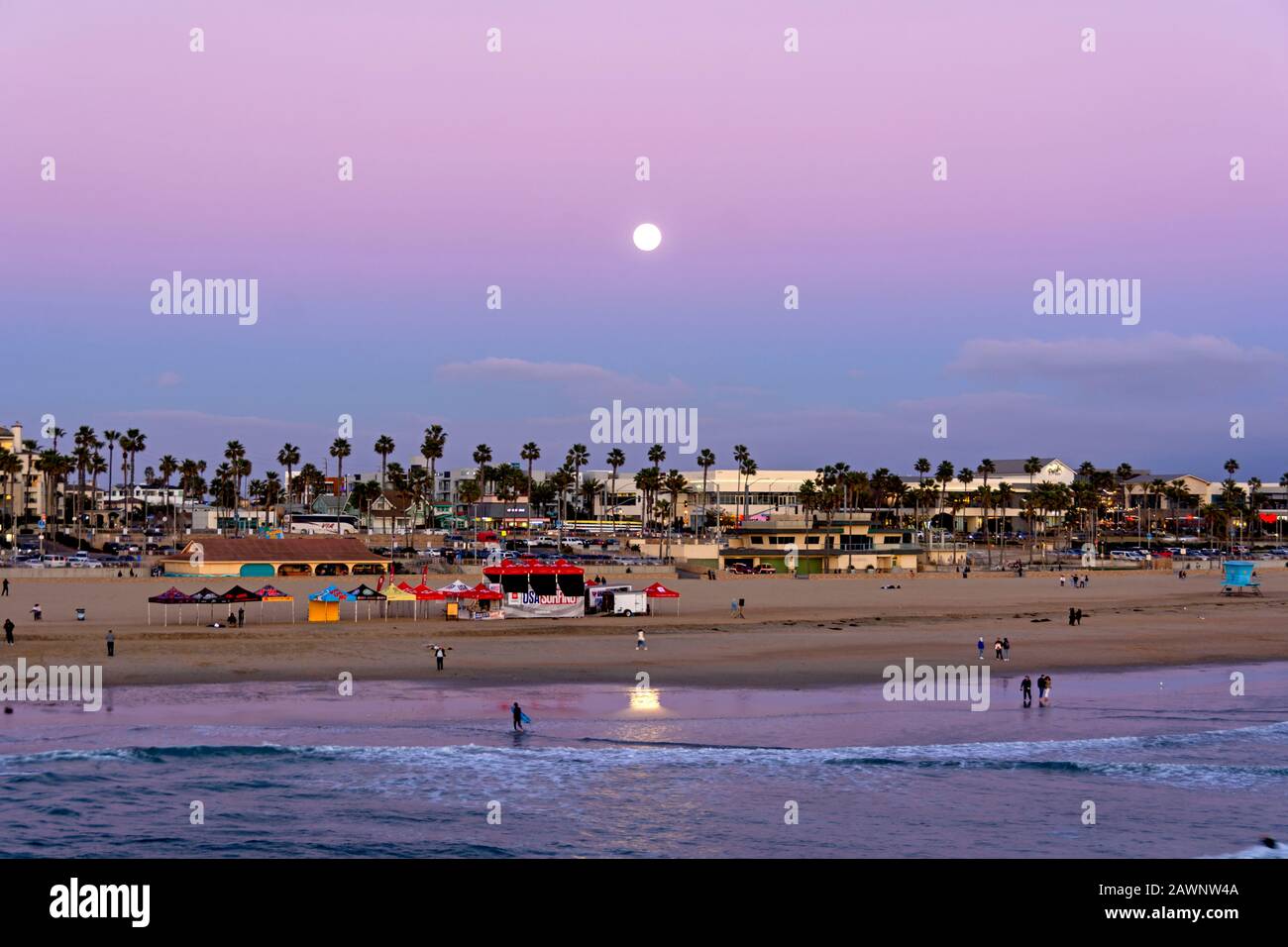 Huntington beach california 2020 view hi-res stock photography and ...