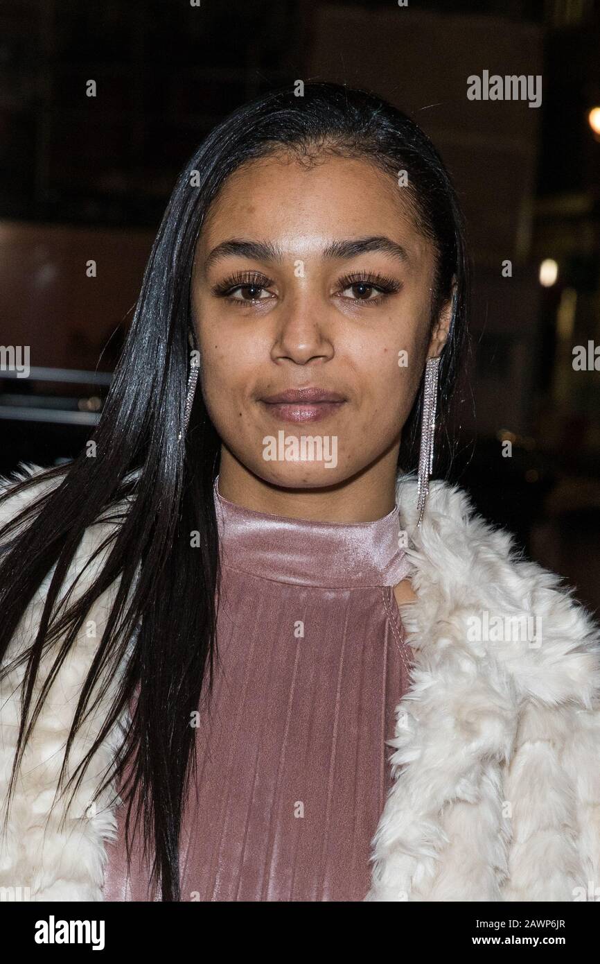 2020 red carpet hi-res stock photography and images - Alamy