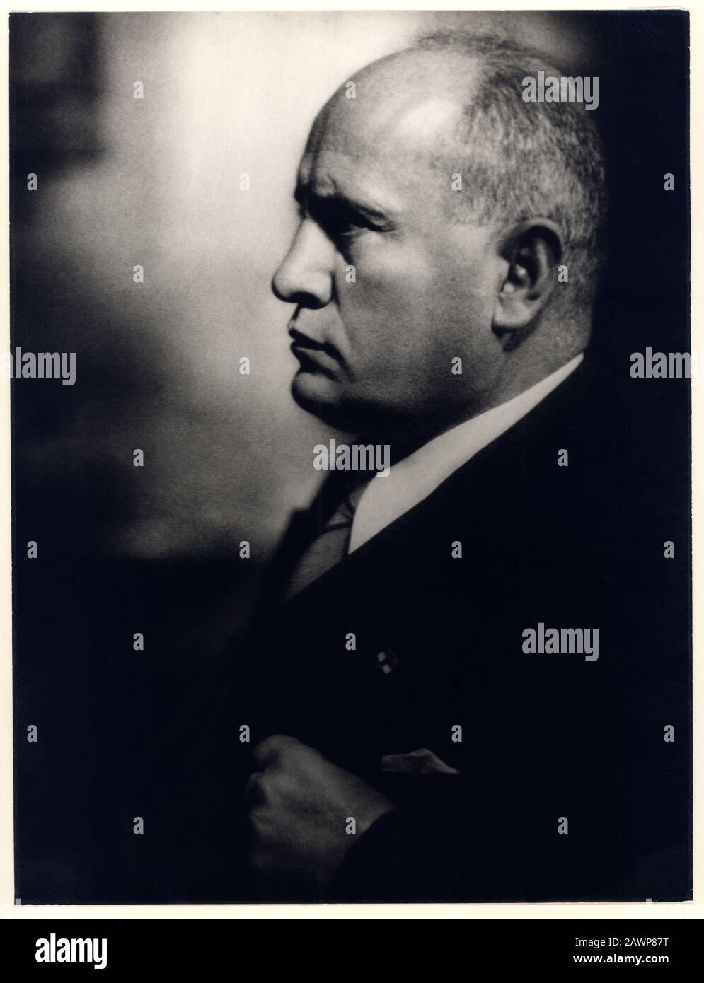 1930 ca , ITALY : The italian Fascist Duce BENITO MUSSOLINI - ritratto ...