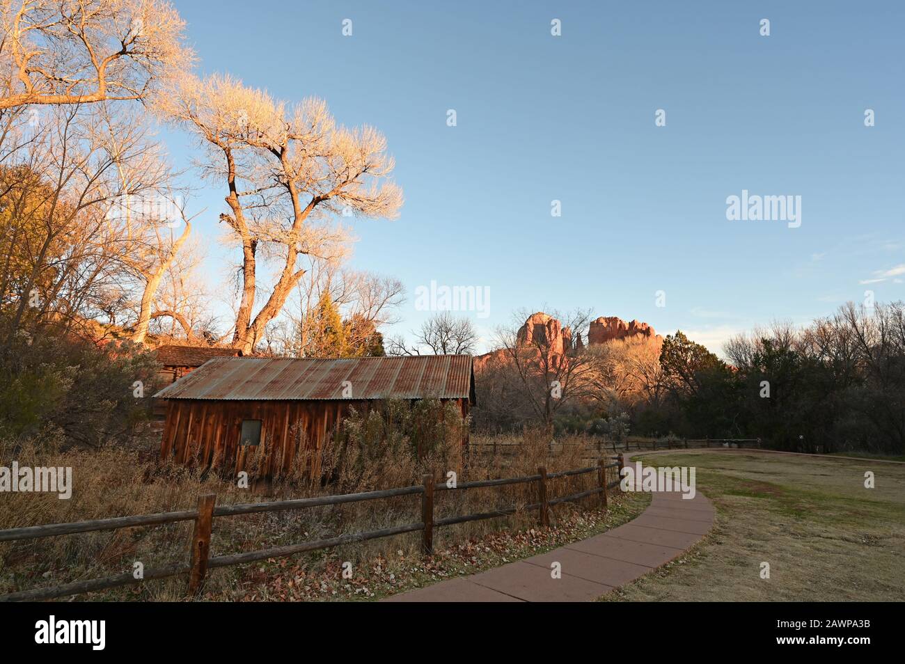 Cathedral Rock and Crescent Moon Ranch near Sedona, Arizona on clear ...