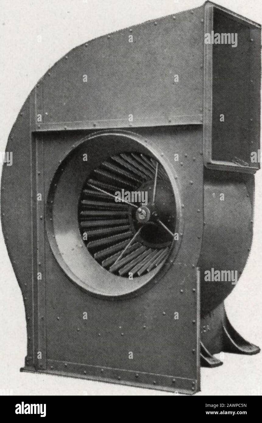 L e o performance hi-res stock photography and images - Alamy