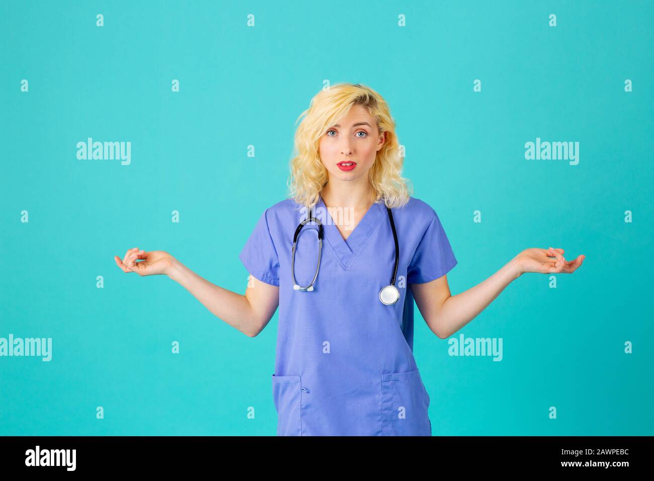 Doctor decide hi-res stock photography and images - Alamy