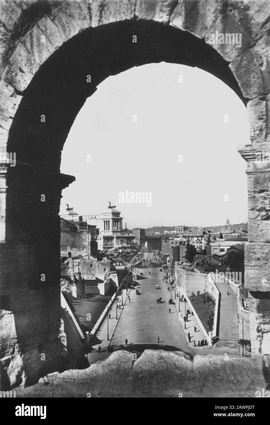 1930's , Rome , Italy : The VIA DELL' IMPERO from the Coliseum . This ...