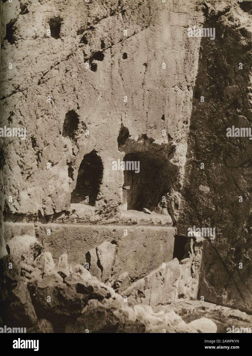 Fontaine Castalia - Perilla Francesco - 1929 Stock Photo - Alamy