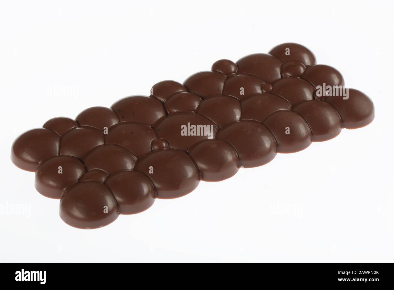 milk chocolate bar, chocolate popping (popcik) isolated on white ...