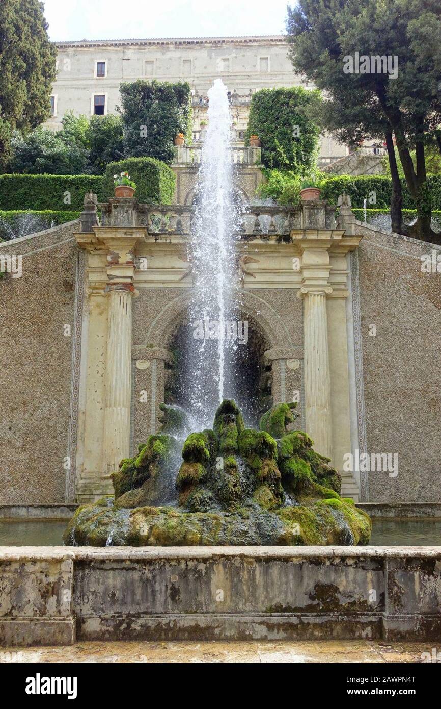Fontana del Drago - Villa d'Este - Tivoli, Italy Stock Photo - Alamy