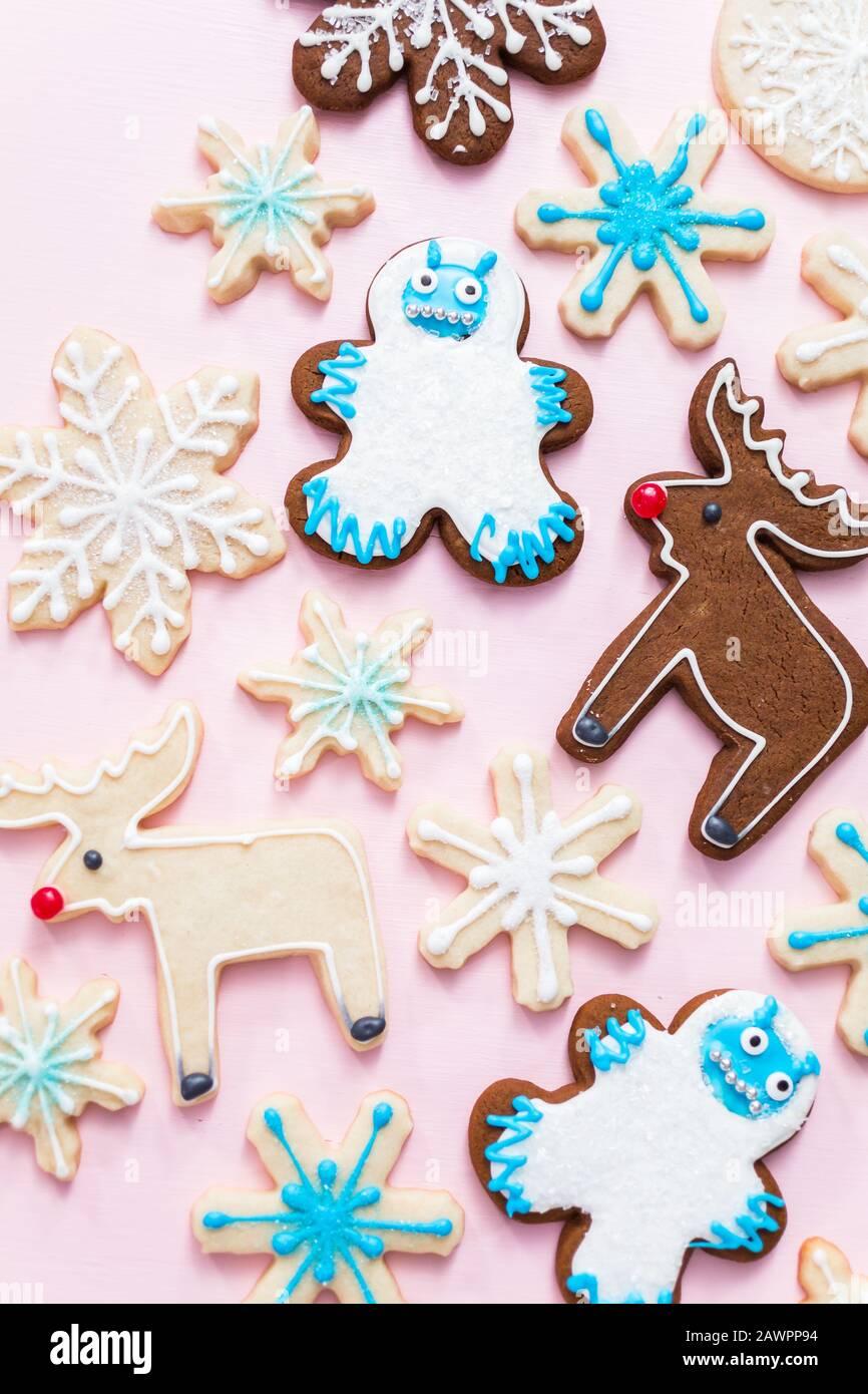 Christmas cookies decorated with royal icing Stock Photo - Alamy