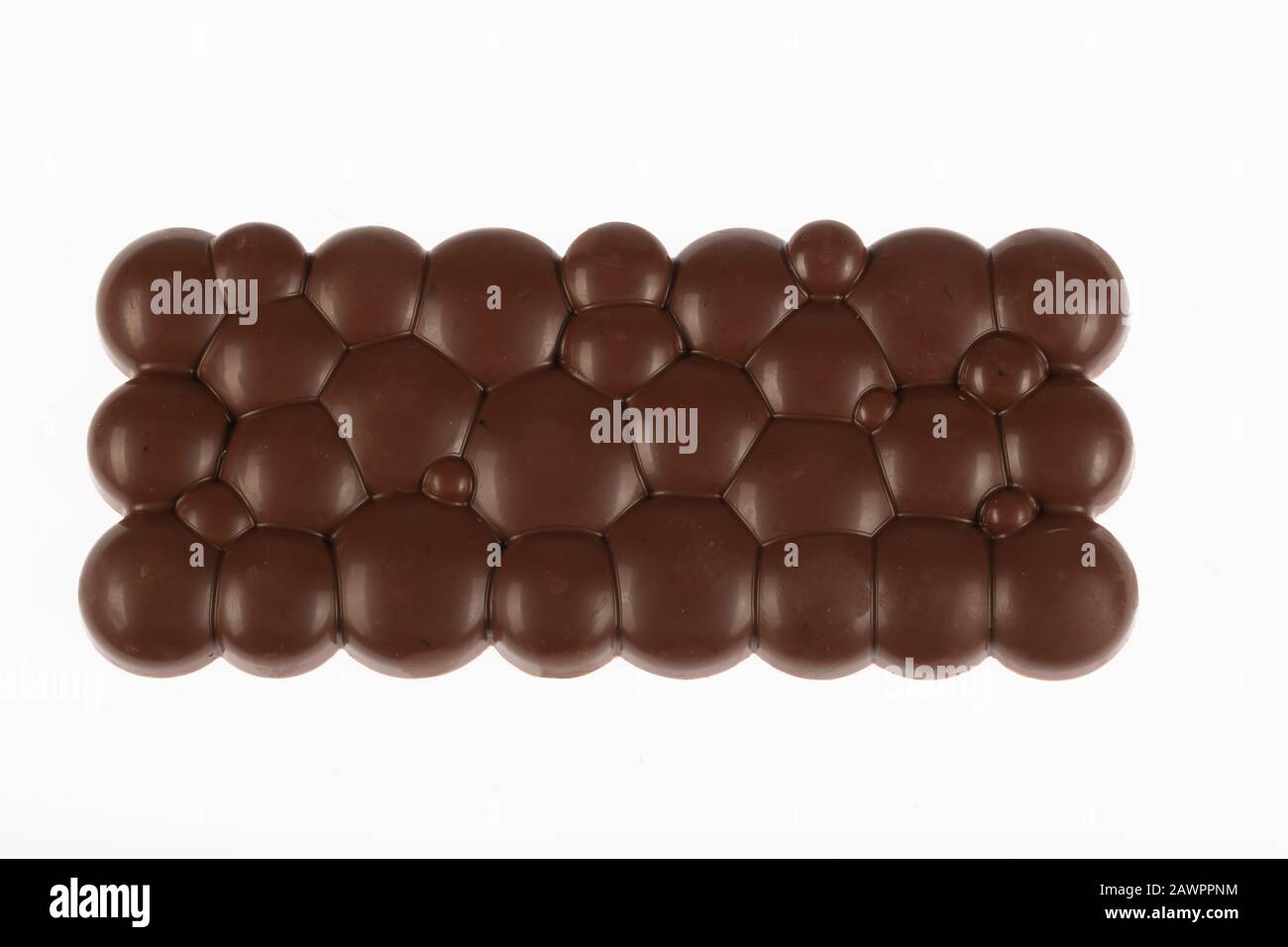 milk chocolate bar, chocolate popping (popcik) isolated on white ...