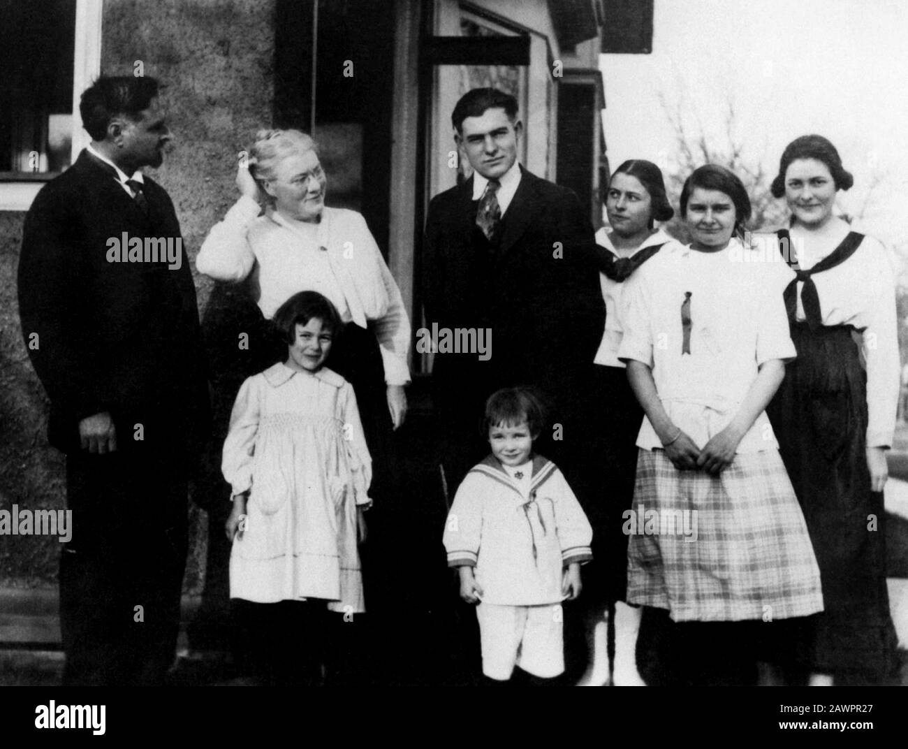 Hemingway family Black and White Stock Photos & Images - Alamy
