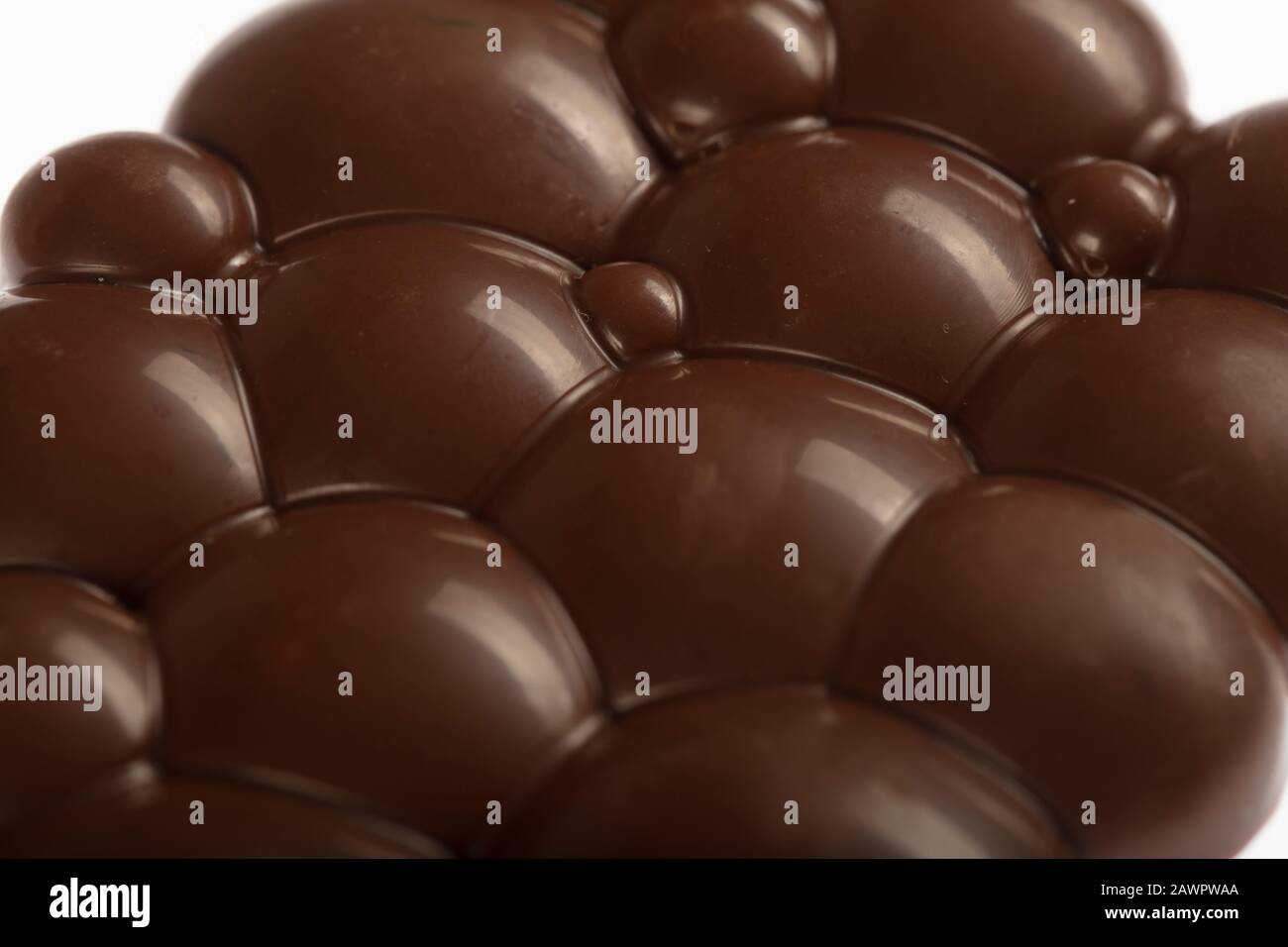 milk chocolate bar, chocolate popping (popcik) isolated on white ...