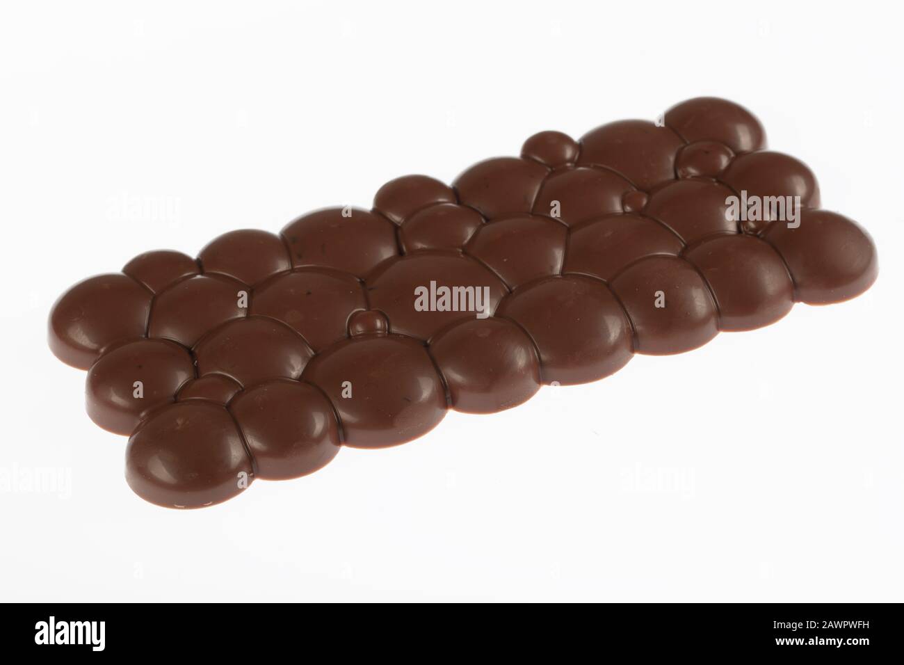 milk chocolate bar, chocolate popping (popcik) isolated on white ...