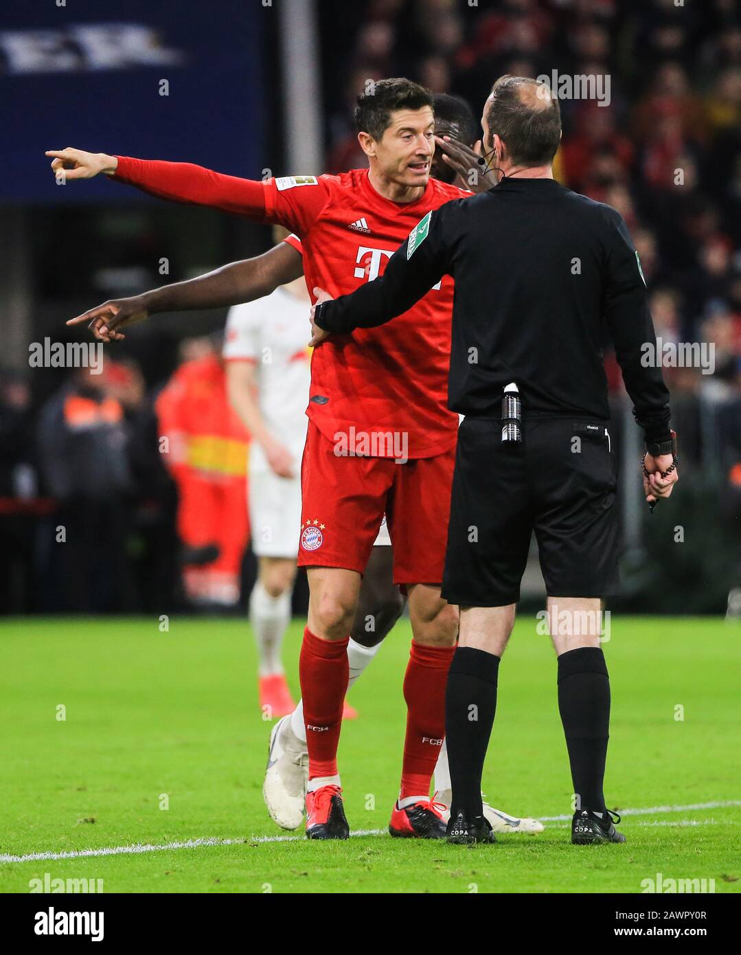 Robert lewandowski 2020 hi-res stock photography and images - Alamy