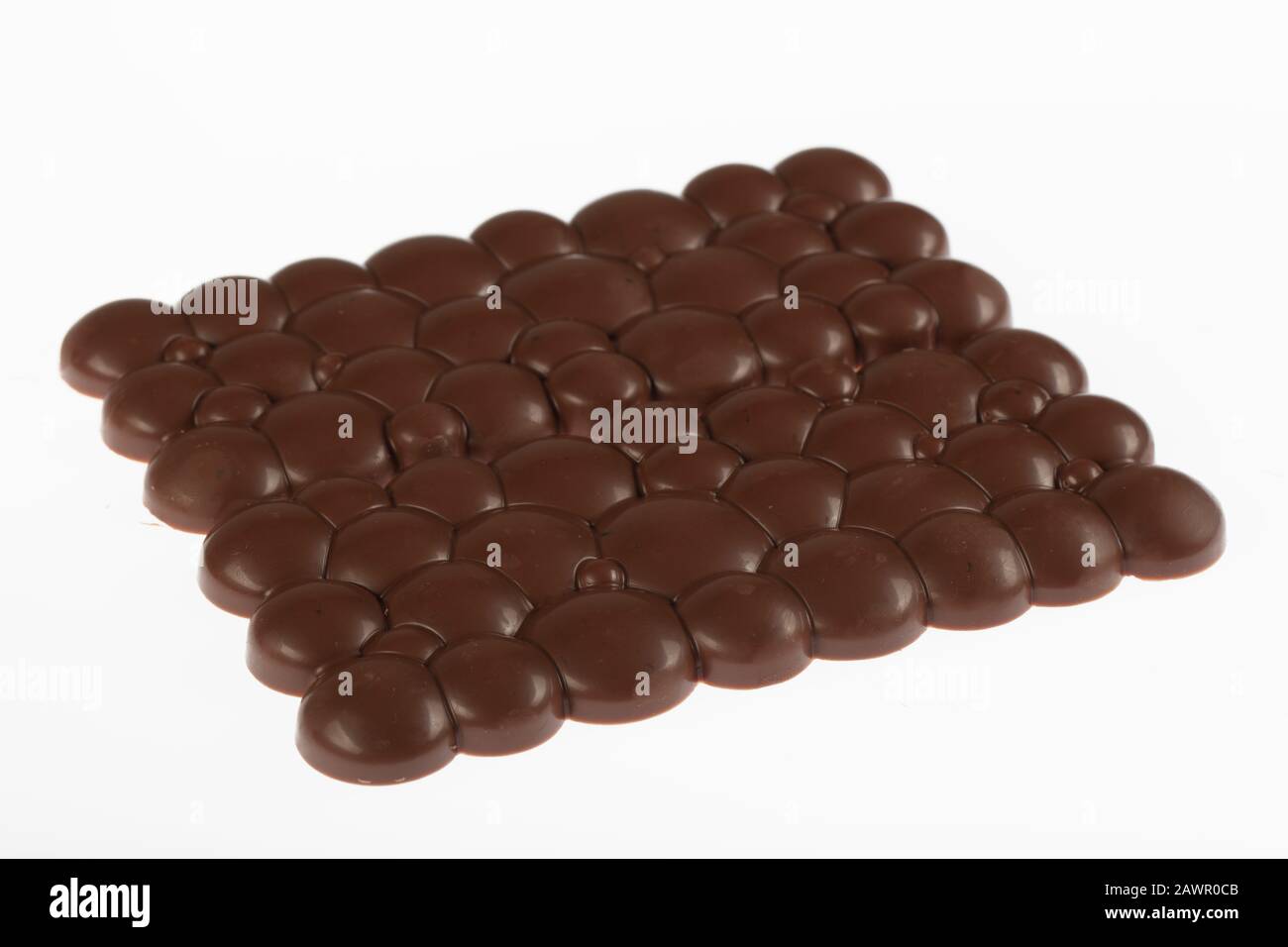 milk chocolate bar, chocolate popping (popcik) isolated on white ...