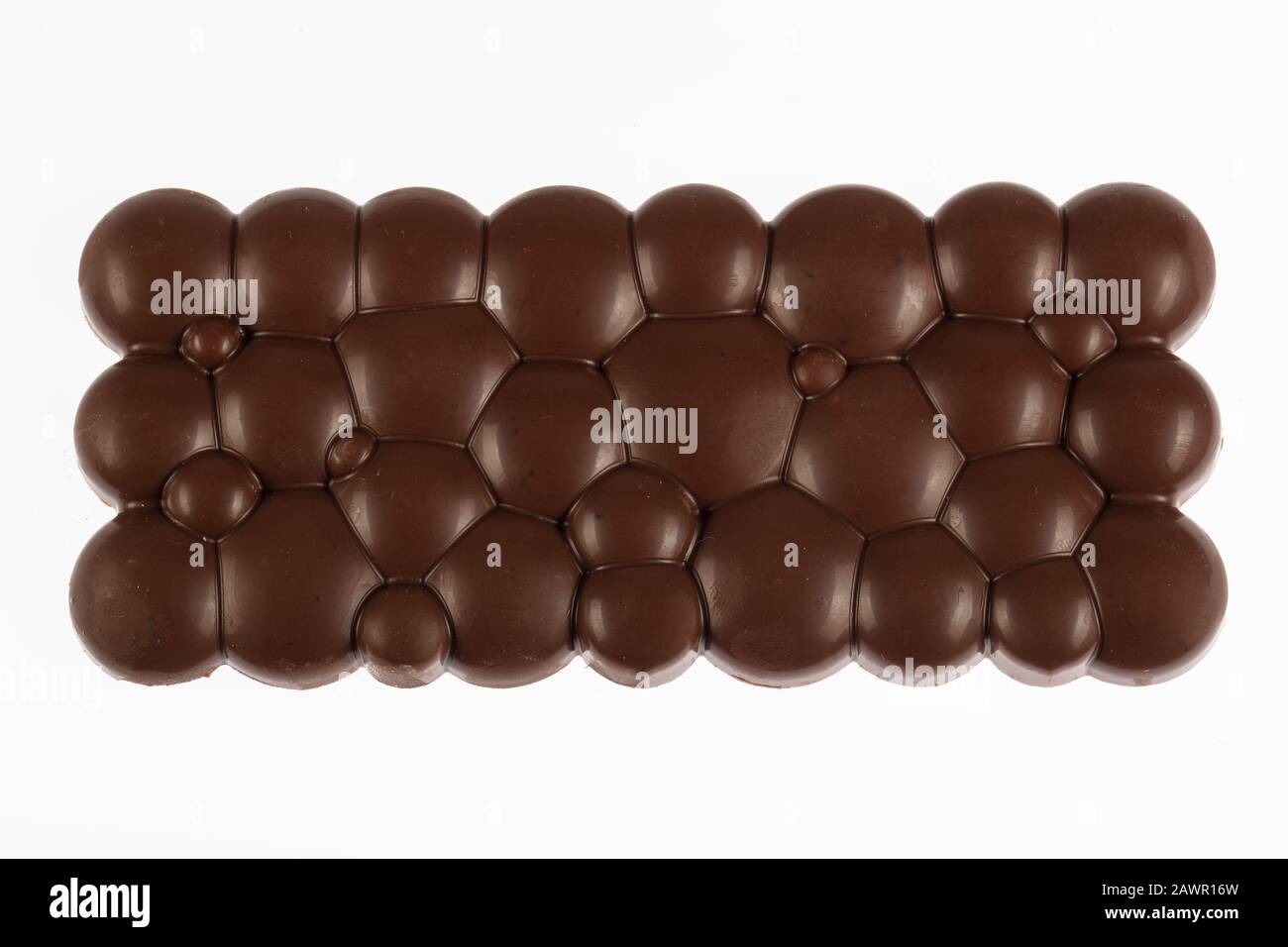 milk chocolate bar, chocolate popping (popcik) isolated on white ...