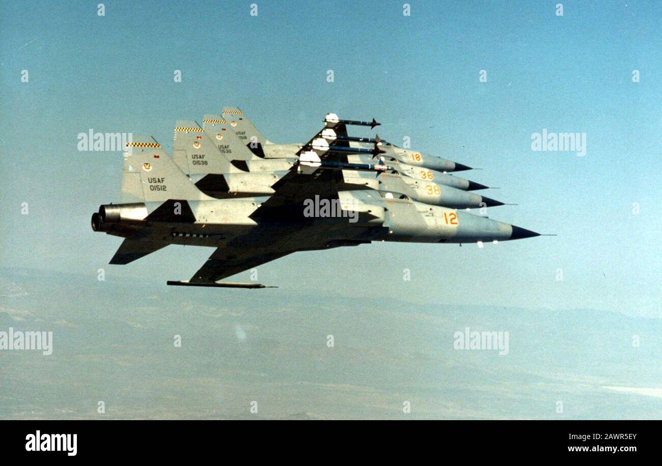 Tail numbers hi-res stock photography and images - Alamy