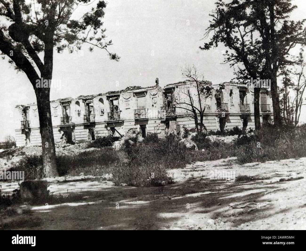 Former Palacio de La Moncloa damaged during Spanish Civil War Stock ...