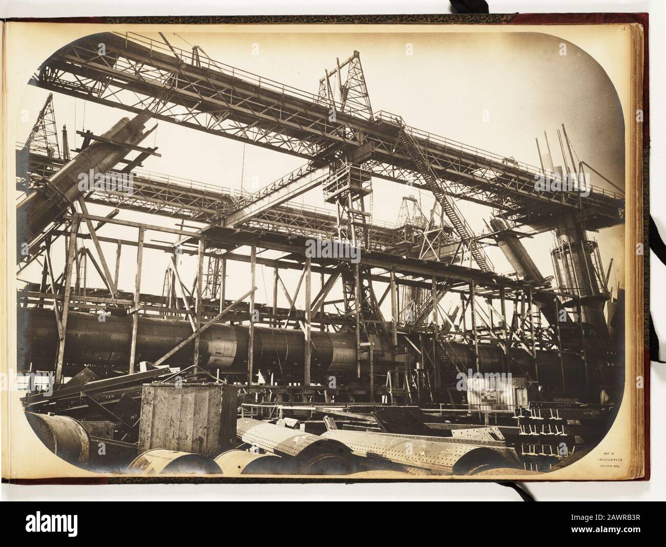 Forth Bridge - Inchgarvie cantilever as seen from the landing stage ...