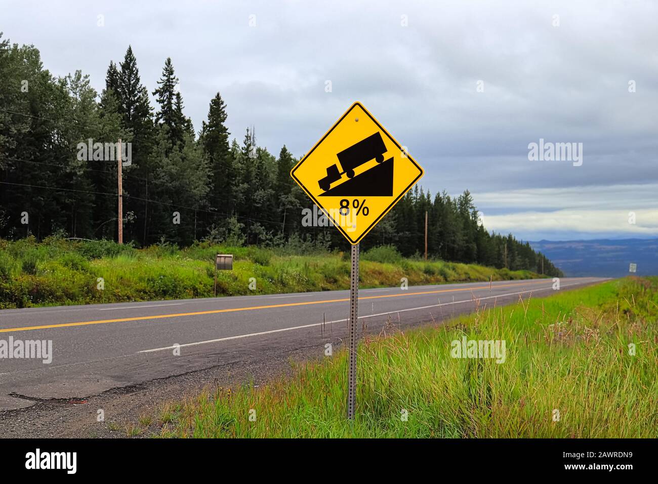 Steep grade road sign hi-res stock photography and images - Alamy