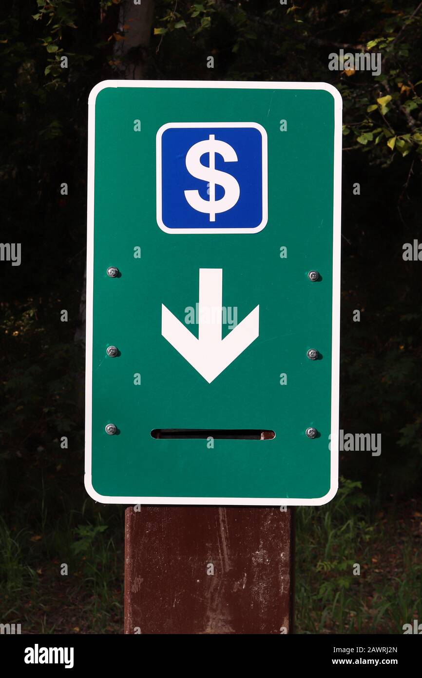 Money drop box hi-res stock photography and images - Alamy