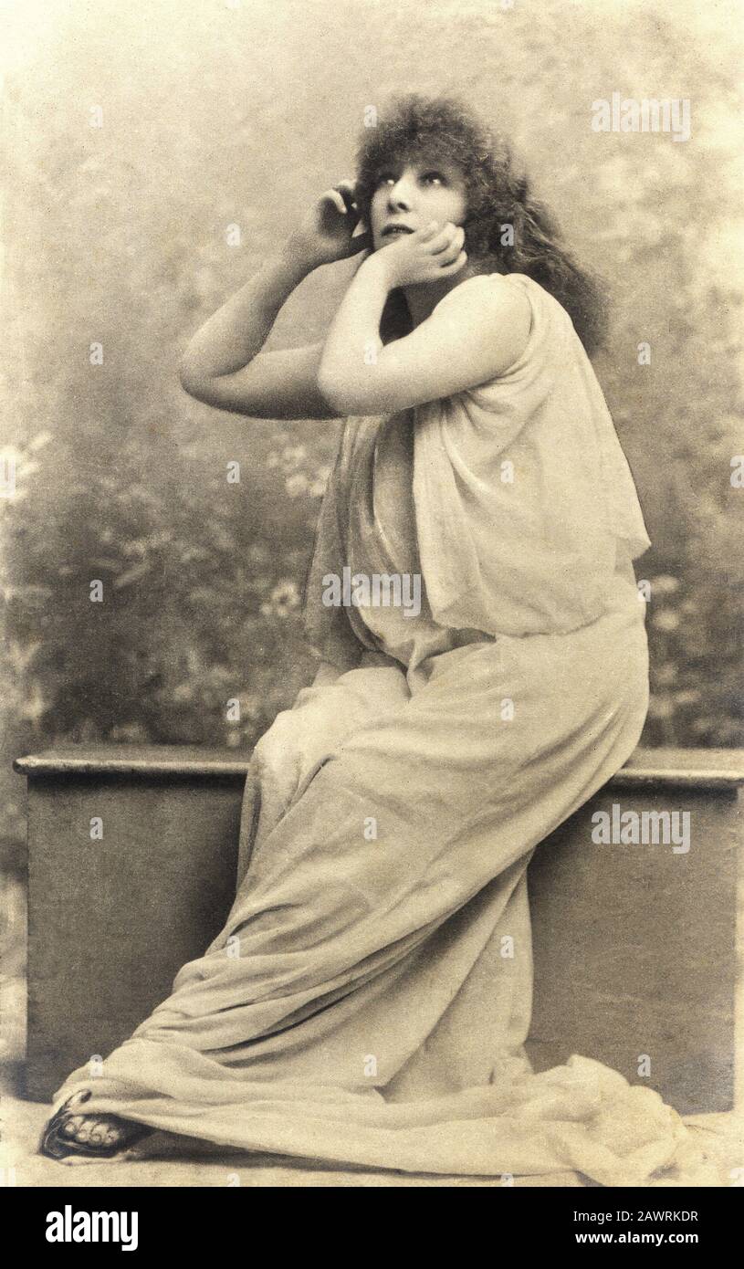 The celebrated french actress SARAH BERNHARDT ( Paris 1844 - 1923 ) in ...