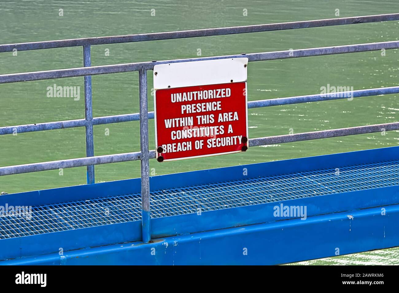 Security breach hi-res stock photography and images - Alamy