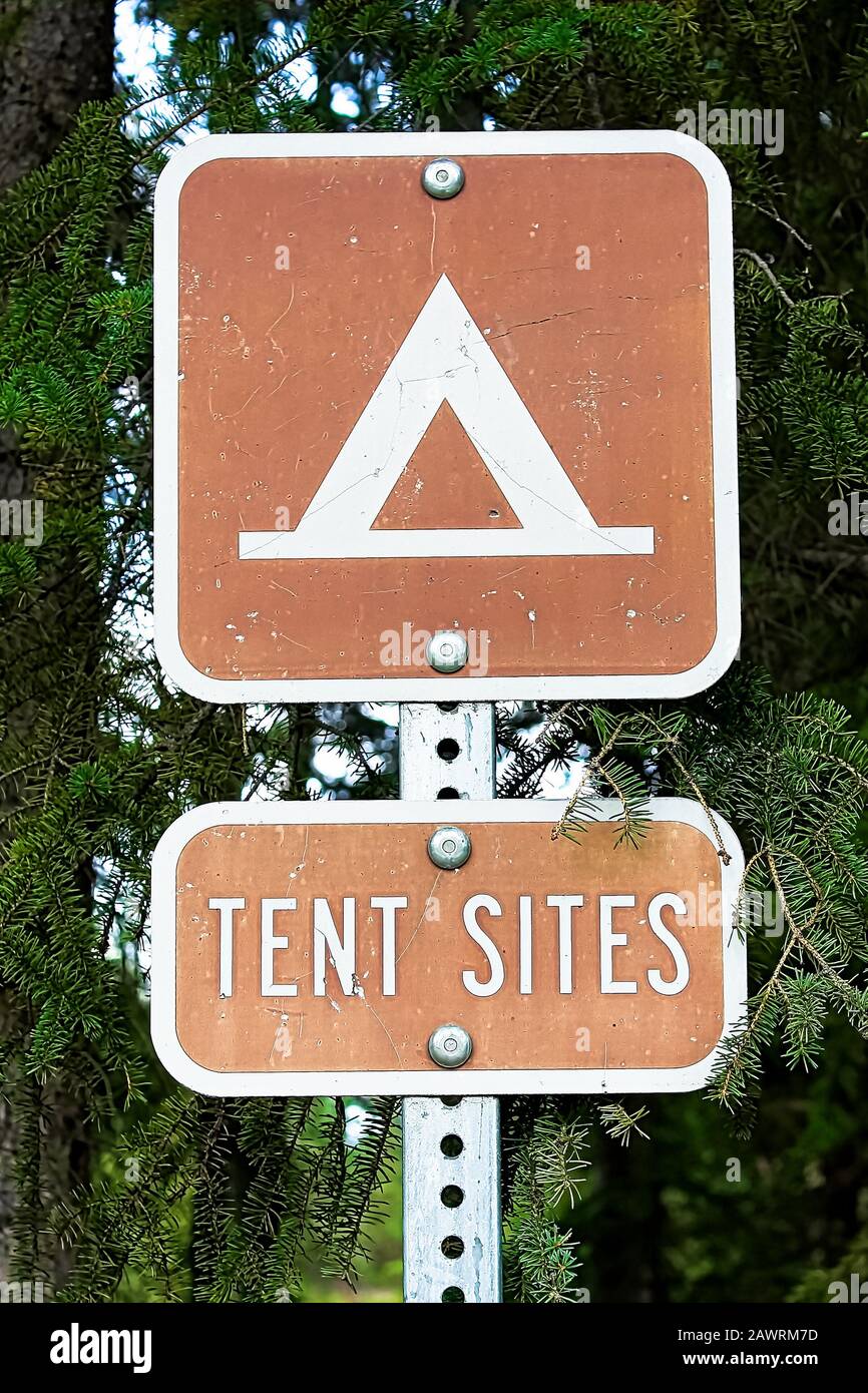 Parks canada campground hi-res stock photography and images - Alamy