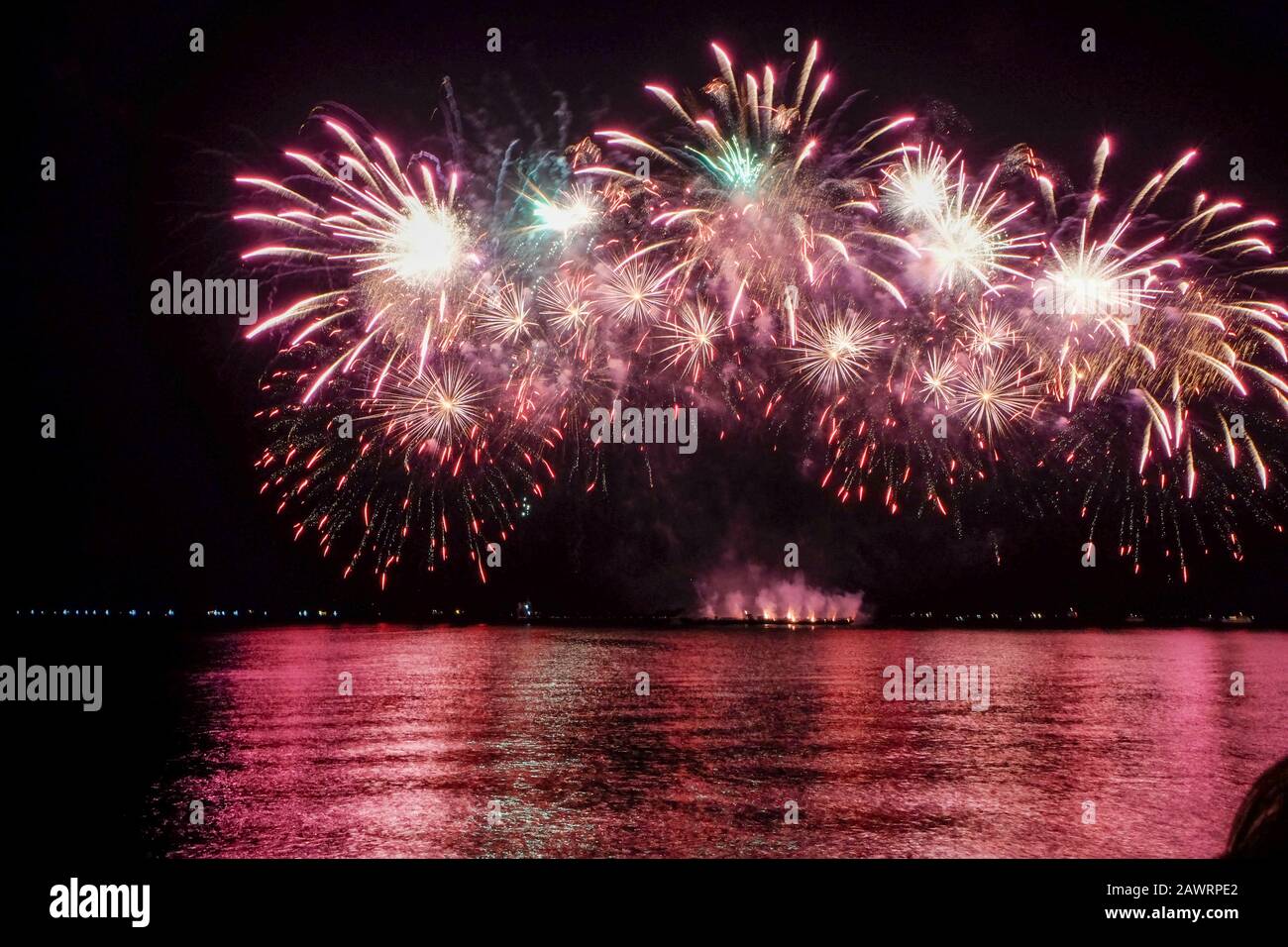 International fireworks festival in Manila, Philippines Stock Photo - Alamy