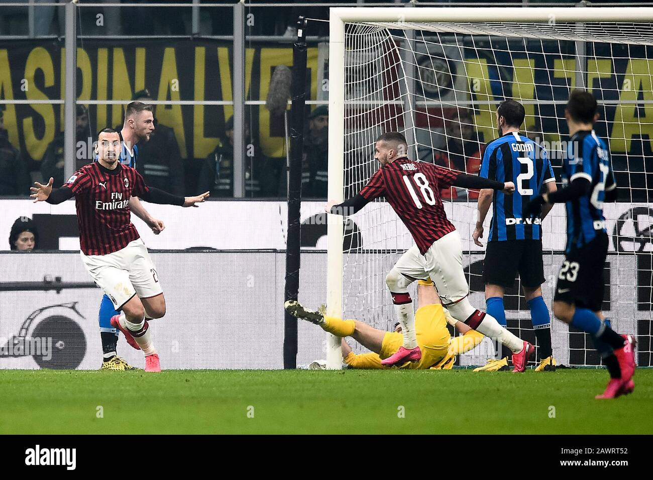 Zlatan goal ac milan inter hi-res stock photography and images - Alamy