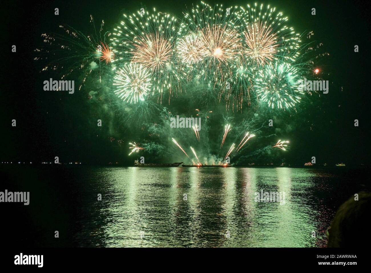 International fireworks festival in Manila, Philippines Stock Photo - Alamy