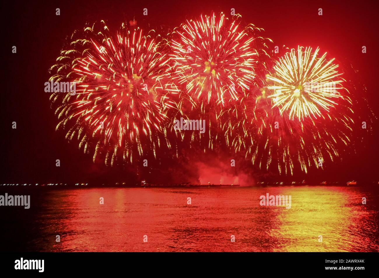 International fireworks festival in Manila, Philippines Stock Photo - Alamy
