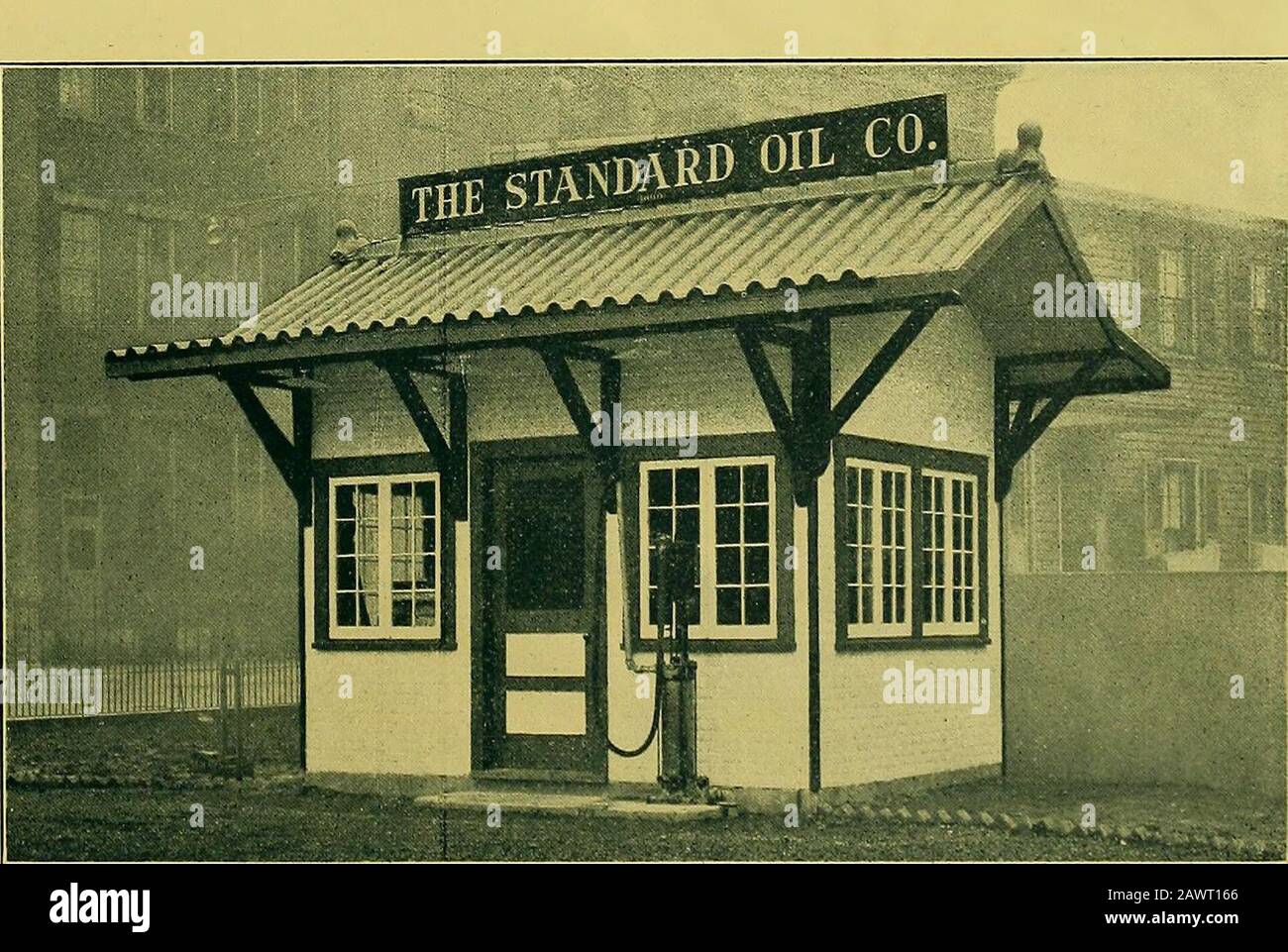 Edwards buildings. . FIG. 53—STUCCO-WOOD BUNGALO MODEL A cozy little ...