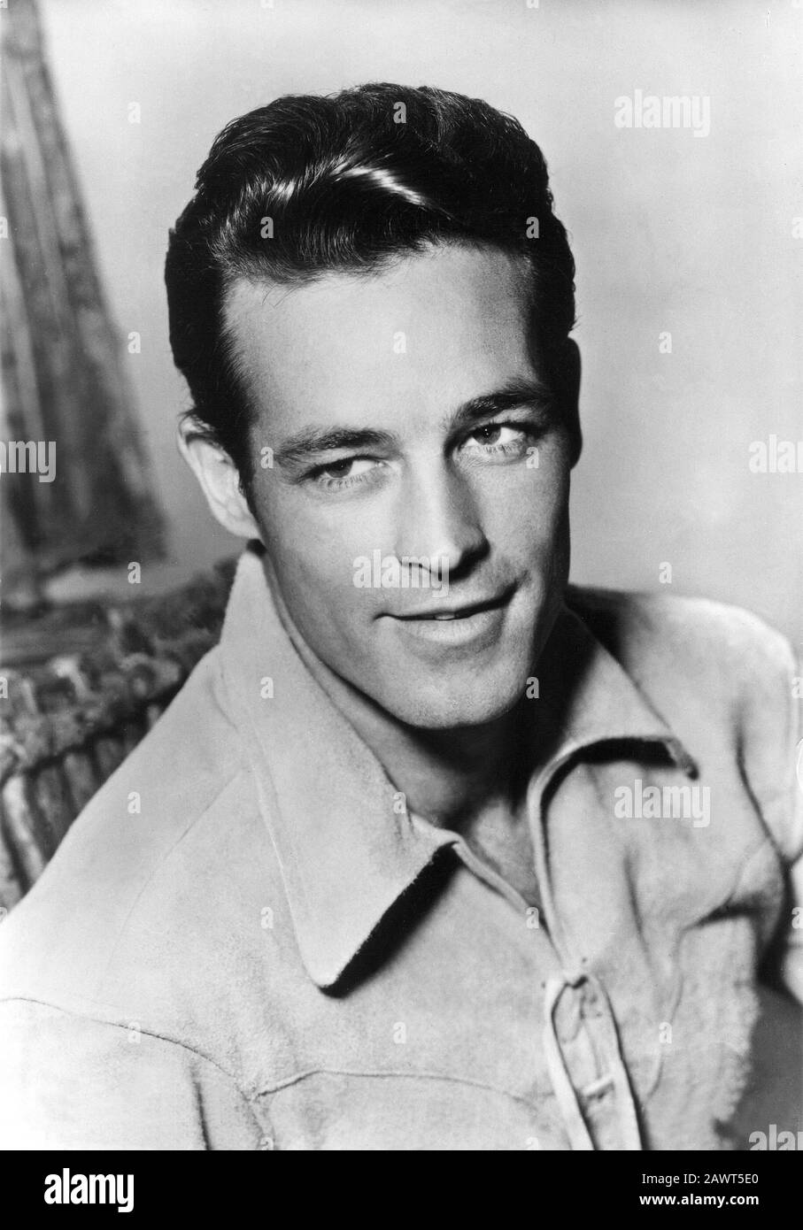 1952 , USA : The Hollywood movie actor GUY MADISON ( 1922 - 1996 ) as ...