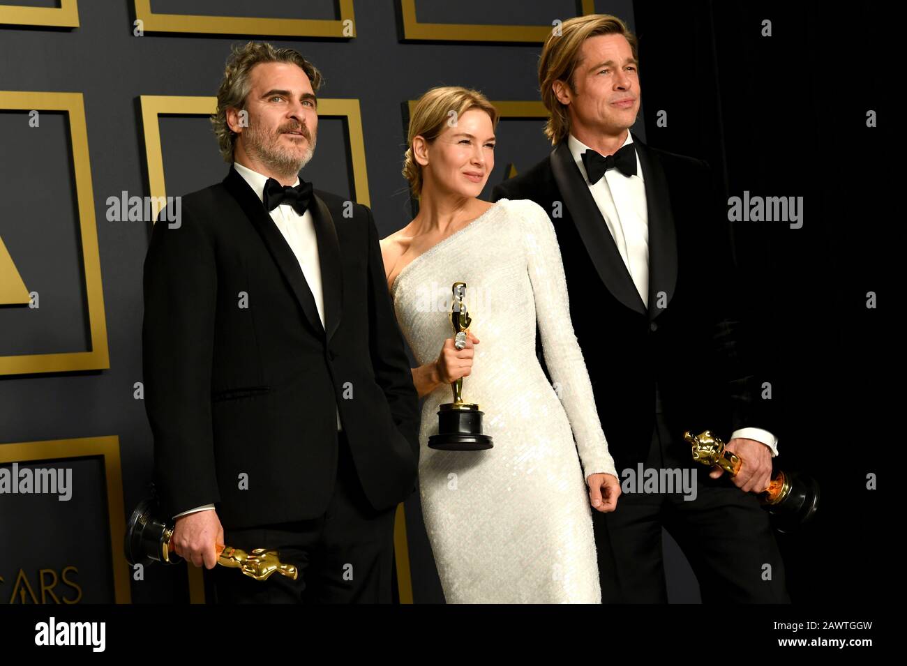 Jacquin Phoenix, winner of the Best Actor, Renee Zelleweger, winner of ...