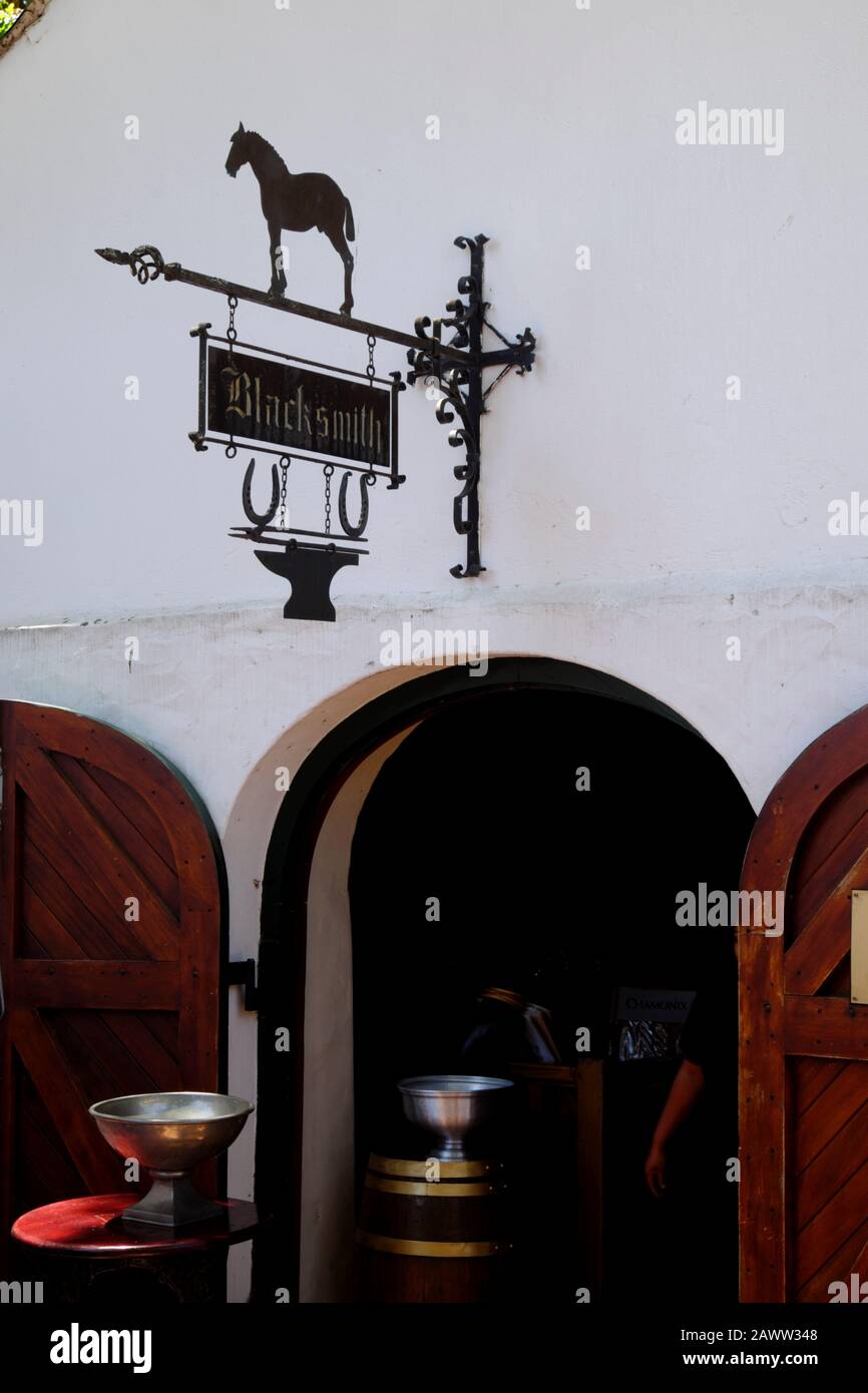 Blacksmith sign hi-res stock photography and images - Alamy