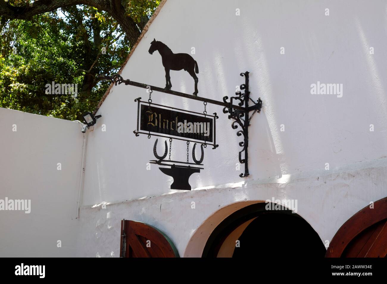 Blacksmiths sign hi-res stock photography and images - Alamy