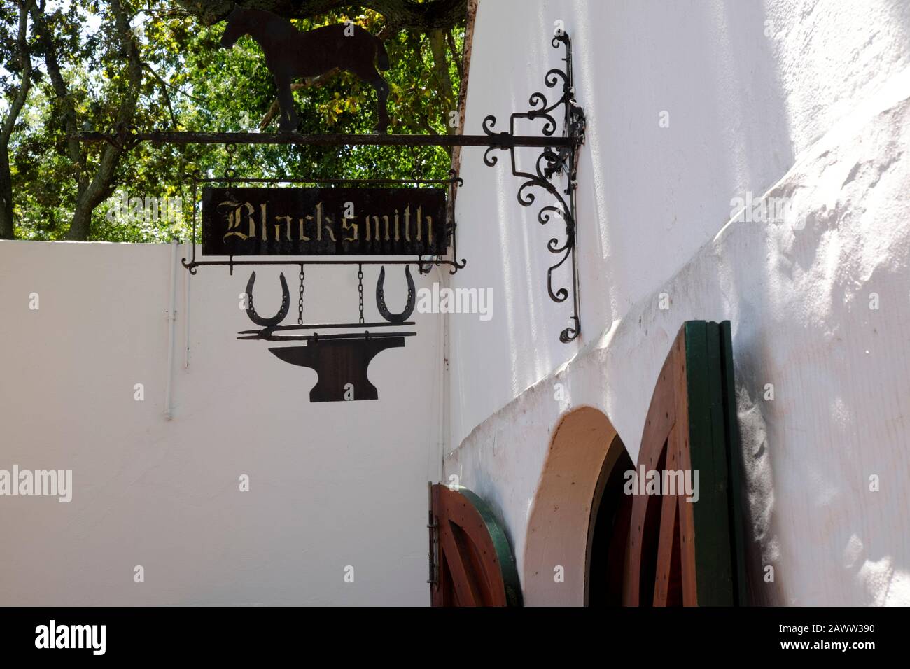 Blacksmiths sign hi-res stock photography and images - Alamy