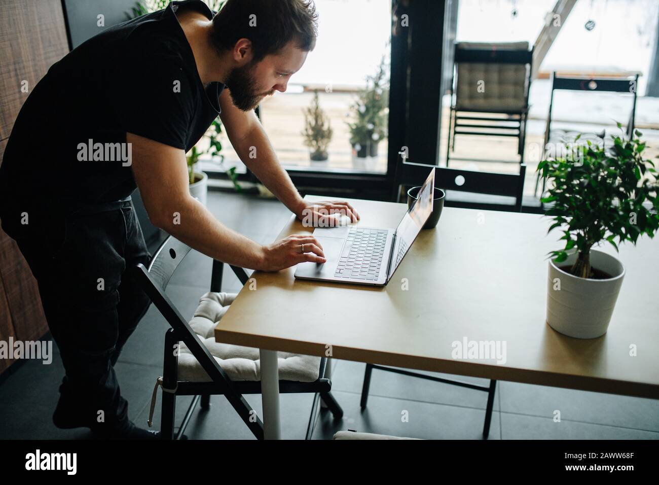 Domestic tasks hi-res stock photography and images - Alamy