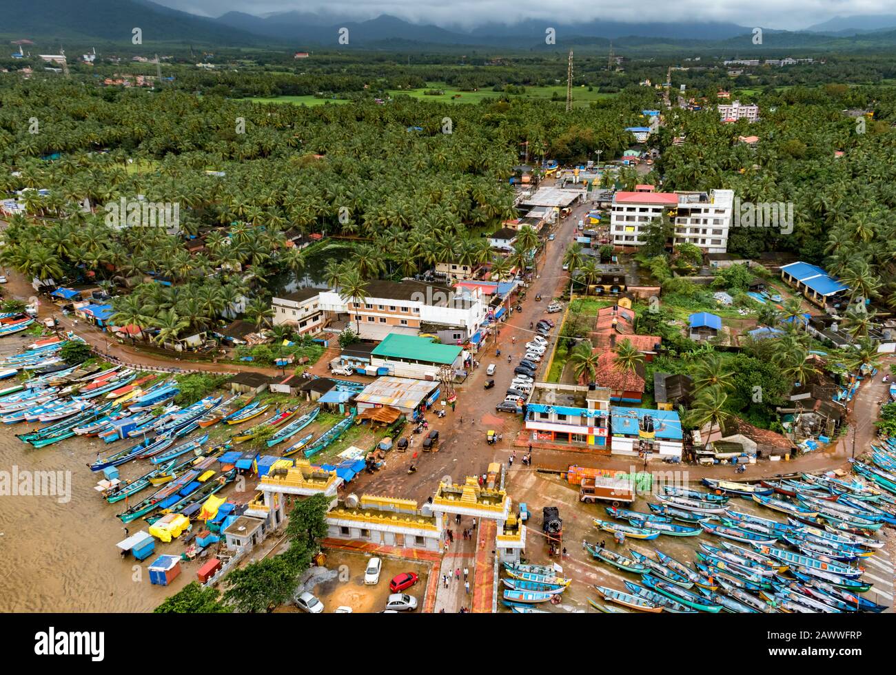 Kerala coastal village hi-res stock photography and images - Alamy
