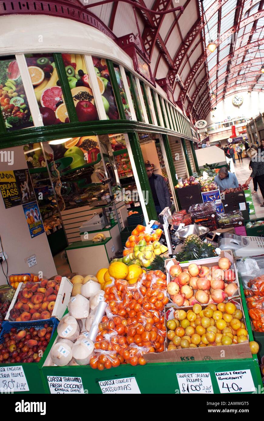 Grainger indoor market newcastle hi-res stock photography and images ...