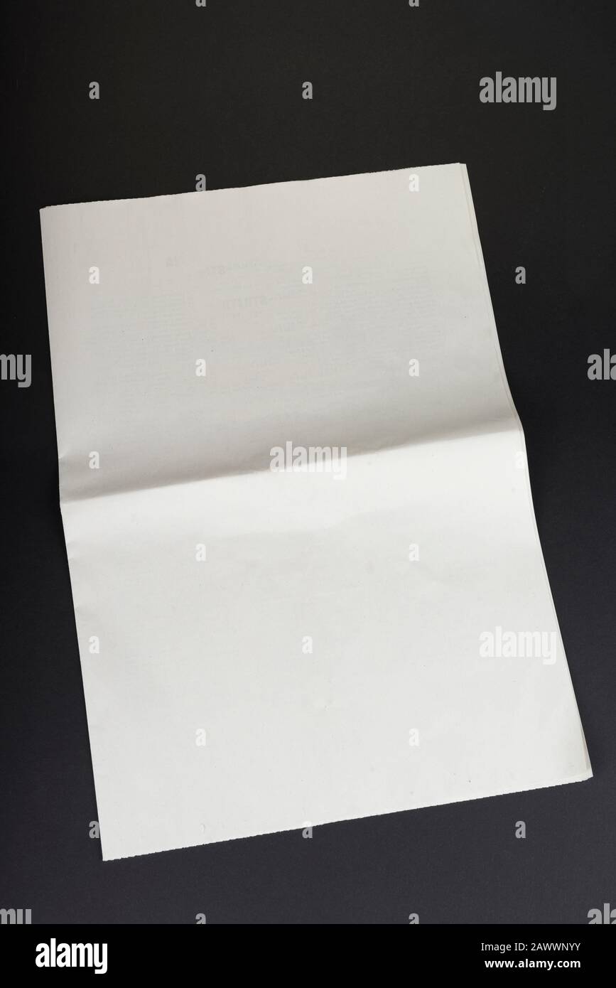 Newspaper front page blank hi-res stock photography and images - Alamy