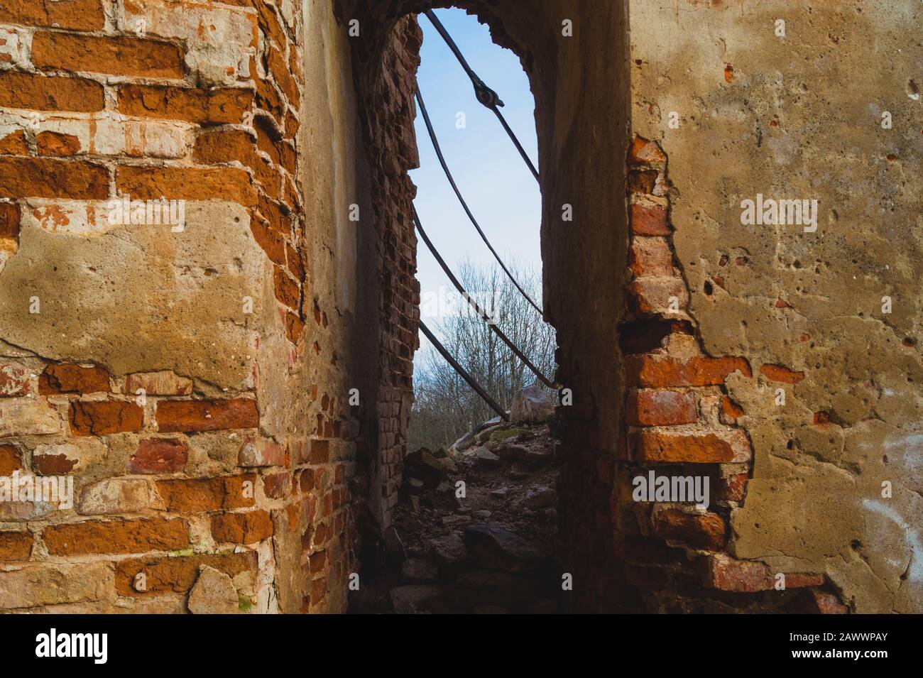 See through brick wall hi-res stock photography and images - Alamy